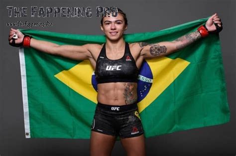 Claudia Gadelha Nude Leaked 2023 29 Photos The Fappening
