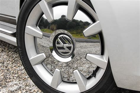 Колпаки на Volkswagen Jetta: оригинальность или универсальность?