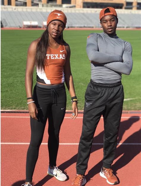 ʟɪʟɢʟᴏɢɪʀʟ Track And Field Workout Attire Fitness Inspiration