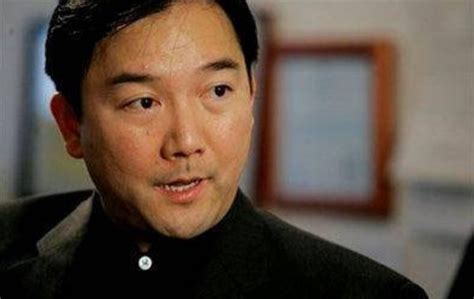 华人毒王叶真理：家里藏了1只白虎、2吨美金、7把枪，不害中国人 「易坊」