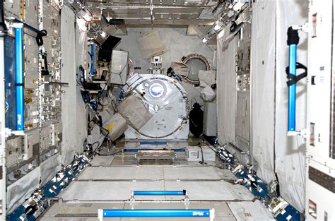 Space In Images 2008 06 Interior Japanese Experiment Module Kibo