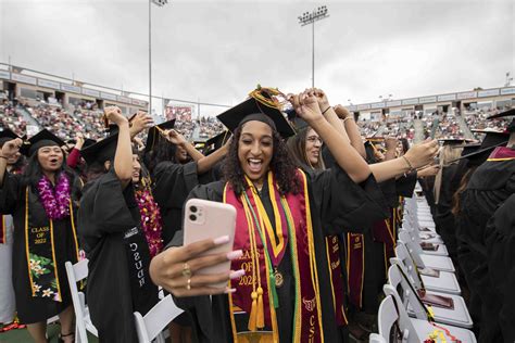 Commencement 2022 Strikes A Joyful Chord Csudh News