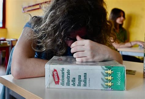 Prima prova di maturità 2023 a Forlì si parte a singhiozzo