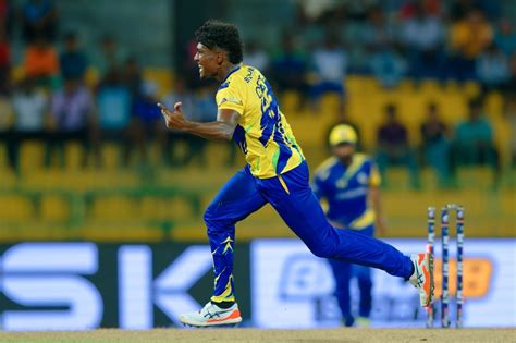 Chamindu Wickramasinghe Put In An Impressive Shift