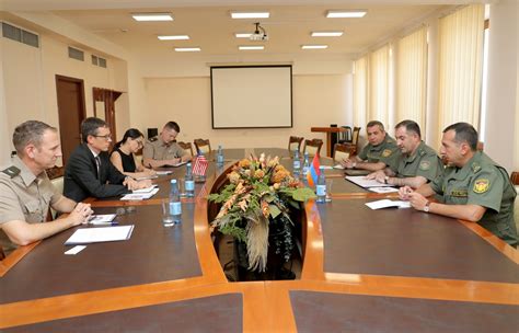 Գեներալ մայոր Էդվարդ Ասրյանն ընդունել է ԱՄՆ փոխդեսպանին Ֆակտոր