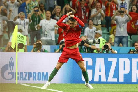 Festejos de Cristiano Ronaldo viram dança afro beat Renascença