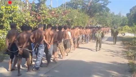 လက်နက်များနှင့်အတူထွက်ပြေးနေသည့် မောင်တောနခခ၅မှစစ်ကောင်စီတပ်ဖွဲ့ဝင် ၅