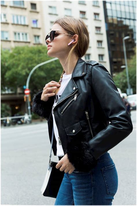 Best Buy Jbl Tune Tws True Wireless In Ear Headphones Pink Jblt Twspikam