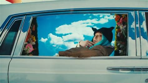 Marie Claire Korea 마리끌레르 드디어 Gd가 돌아왔습니다 🐲 며칠 전부터 인스타그램에 컴백을 암시하는 게시물을 올리며 팬들을 애태웠던 Gd