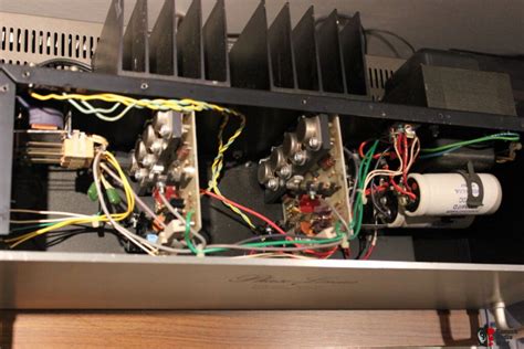 Phase Linear 200 Series 2 Power Amplifier 120 Watts X 2 Photo