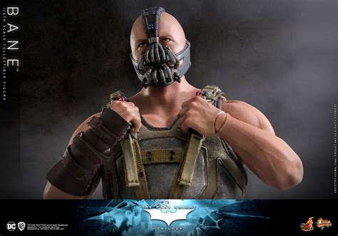 Bane Hot Toys MMS689 The Dark Knight Trilogy 1 6th Scale Collectible