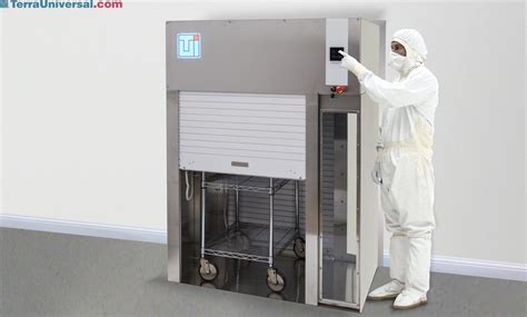 Roll Up Door Pass Through Chambers