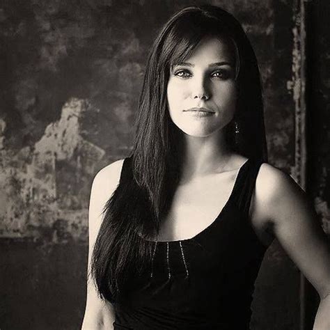 Pin By Luana Sa Barreto Silva On Sophia Bush Sophia Bush Pretty Face Sophia