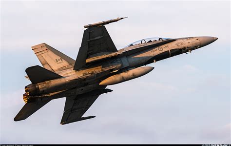 Mcdonnell Douglas Cf 188b Hornet Cf 18b Canada Air Force Aviation Photo 7431873