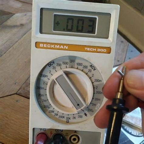 Beckman Tech 300 Digital Multimeter With 1979 Manual Industrial Volt