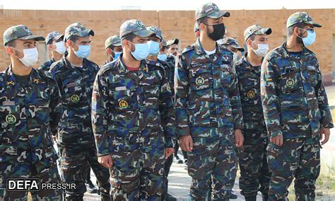 تصاویر بازدید سربازان پدافند هوایی ارتش از موزه دفاع مقدس استان مرکزی