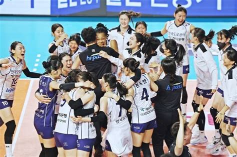 역전·역전·역전 한국도로공사 V리그 최초 ‘리버스 스윕 우승 역사