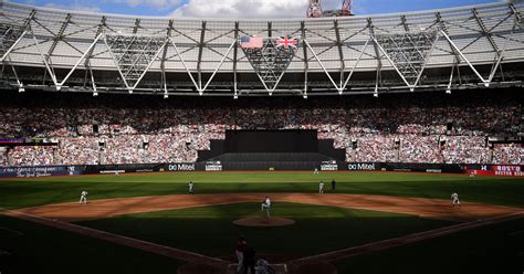On The Horizon Cubs Vs Cardinals At London Series Preview Bleed