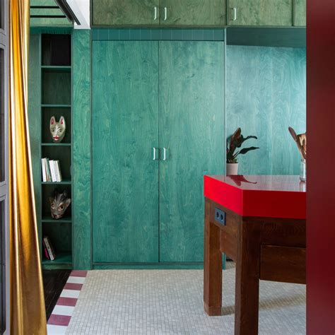 Eight Homes Where Internal Windows Maximise Light