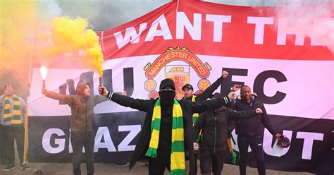 Manchester United Fans Protest Clubs Ownership Invade Old Trafford