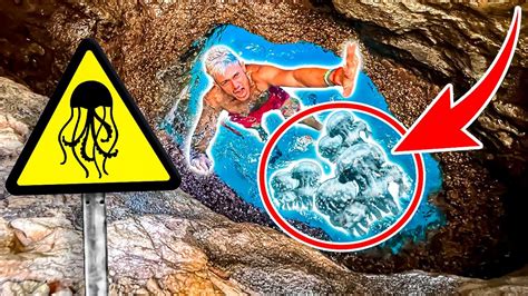 BUCEANDO Con MEDUSAS GIGANTES En Un POZO SUBMARINO CASI ME AHOGO