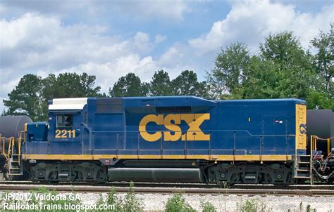 Railroad Freight Train Locomotive Engine Emd Ge Boxcar Bnsf Csx Fec