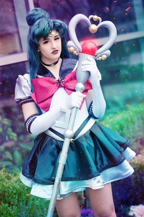 Super Sailor Pluto Cosplay