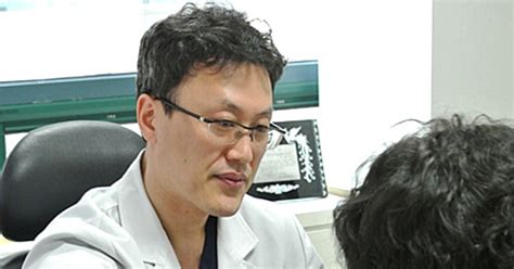손 움직임이 둔해졌다면 수근관 증후군 의심해야