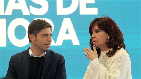 Axel Kicillof felicitó a Cristina Kirchner tras asumir como presidenta