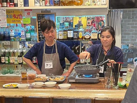 南浦和・タイ家庭料理店で「食べる料理教室」 本場レシピをタイ人伝授 浦和経済新聞
