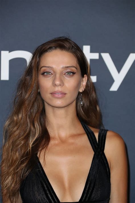 Angela Sarafyan Photos Wallpics Net Wallpapers Photos Pictures
