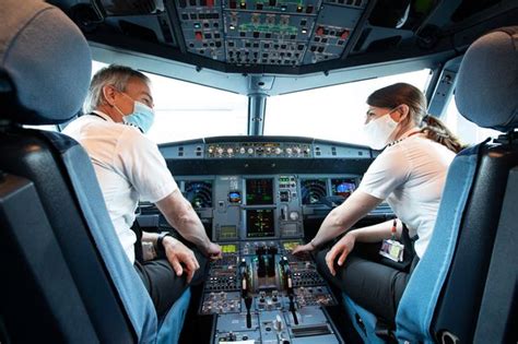 Australian Airline Qantas To Axe 6000 Jobs In Bid To Survive