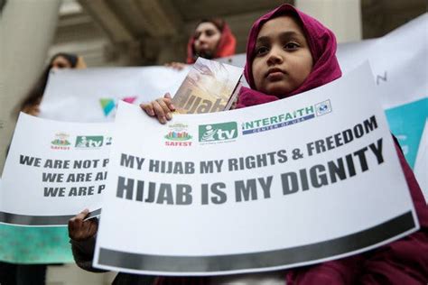 Women Forced To Remove Hijabs For Mug Shots Settle With New York City