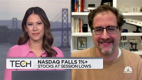 Watch Cnbcs Full Interview With Bernsteins Stacy Rasgon