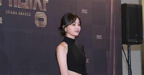 [포토s] 연우 섹시한 트임 드레스