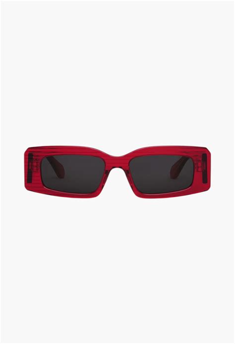 Red Rectangular Sunglasses Bold Uv Protection Fashion Shades Glam Moda