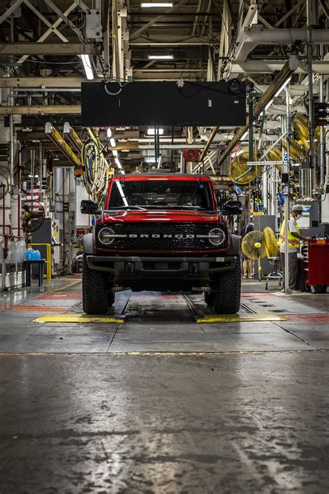 Ford Bronco Production Begins At The Michigan Assembly Plant Slashgear