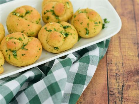 Petits pains à l ail maison Recette de Petits pains à l ail maison