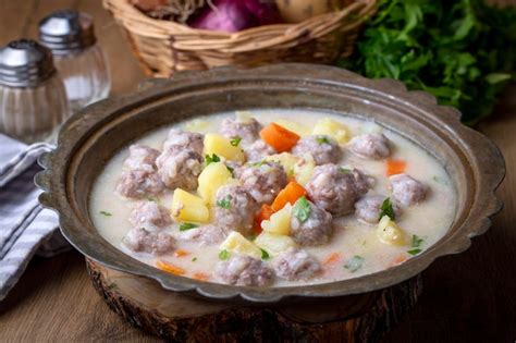 Premium Photo Seasoned Soup With Meatballs With Vegetables Turkish