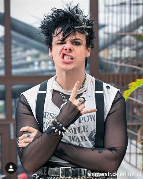 Pin By GhØst V On 🖤yungblud🖤 In 2024 Dominic Harrison Emo Guys Emo