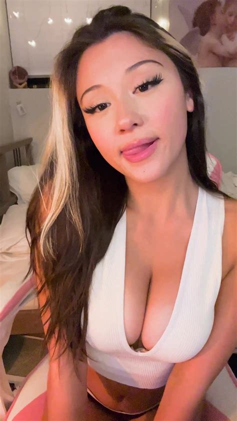 Do You Think You Can Resist This Asian Beauty