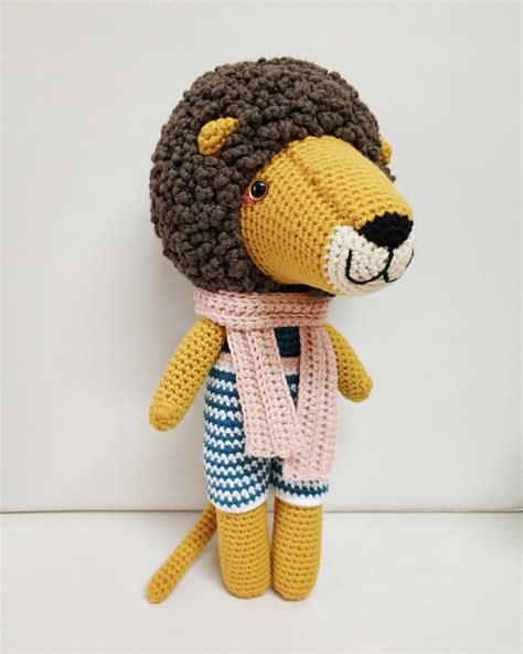 Creations Sebastian Lion From Animal Friends Of Pica