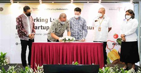 Siaran Pers Kemenparekraf Salurkan Pembiayaan Pengembangan Bisnis