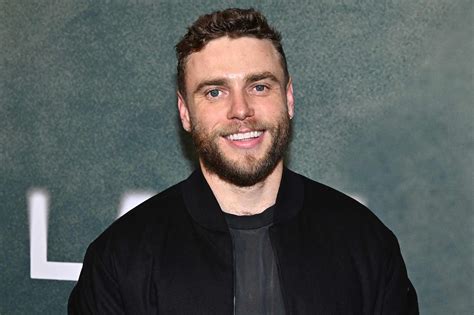 American Horror Story Star And Olympic Skier Urinates In Snow