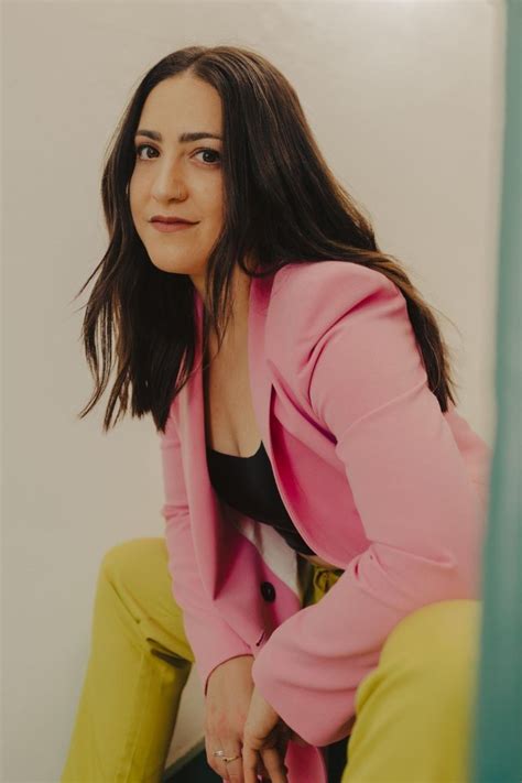 Episode 491 Emma Gray — The Jv Club Podcast With Janet Varney