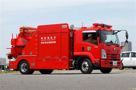 消防機関では初導入の強力吸引車が登場！令和5年度 東京消防庁・江戸川区合同総合水防訓練を実施 消防・レスキューの専門サイト「jレスキュー」