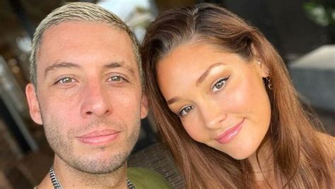 Erin Mcnaught Announces Split From Husband Example