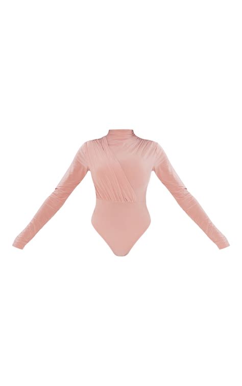 Body Moulant Rose Pâle Drapé à Col Montant Et Manches Longues