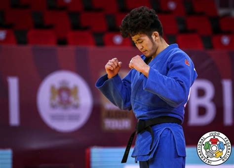 Г Алтанбагана Азийн наадмын хүрлийн төлөөх барилдаанд ялагдлаа