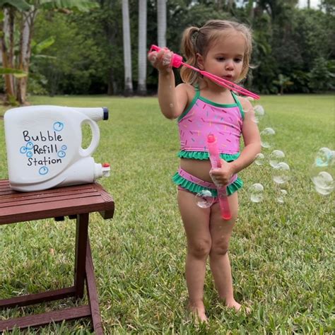 Homemade Bubble Solution Extra Strong Bubble Recipe 7 Days Of Play